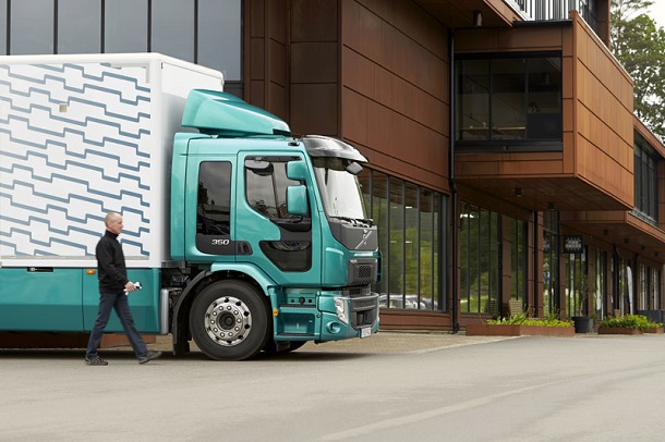 Powerful engine and new axle for the Volvo FE - Truck reviews - Planet ...